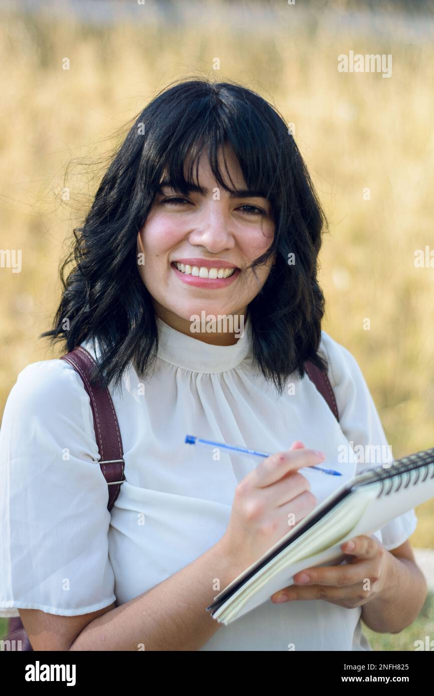Uni writing hi-res stock photography and images - Alamy