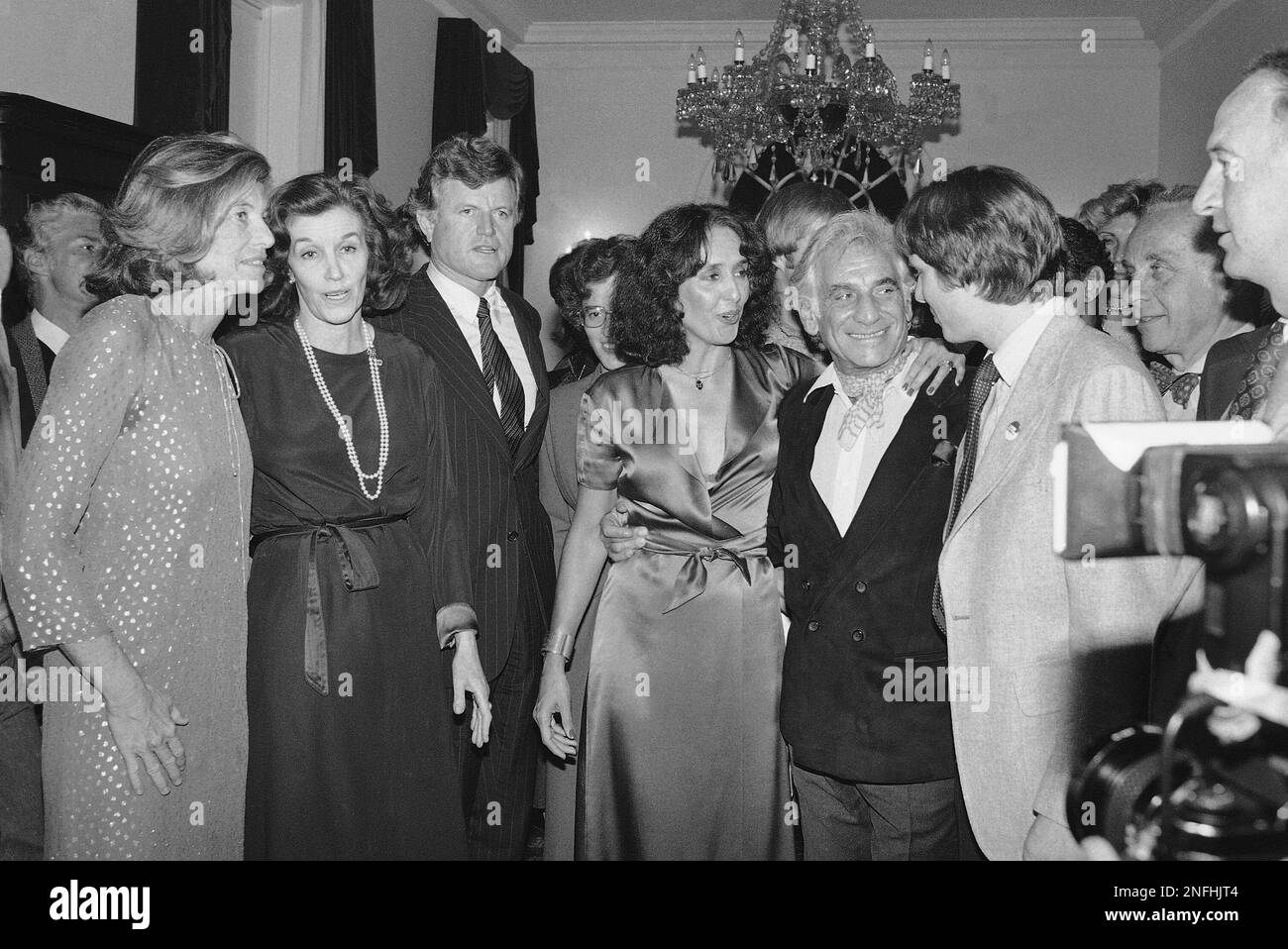 Sen. Edward Kennedy, D-Mass., third from left, singer Joan Baez, center ...