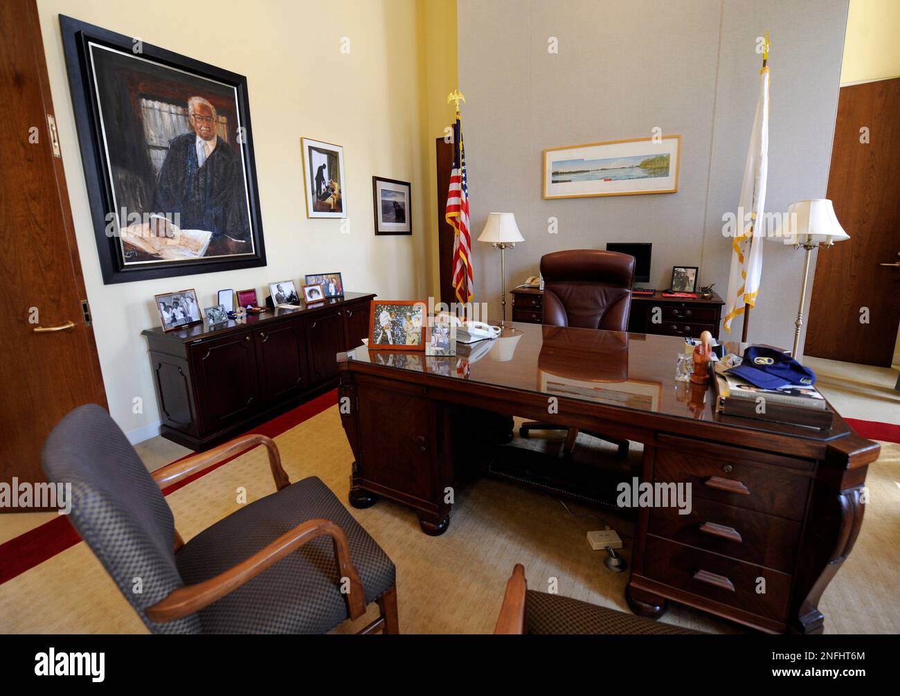 The desk in Sen. Barack Obama's office on Capitol Hill in Washington ...