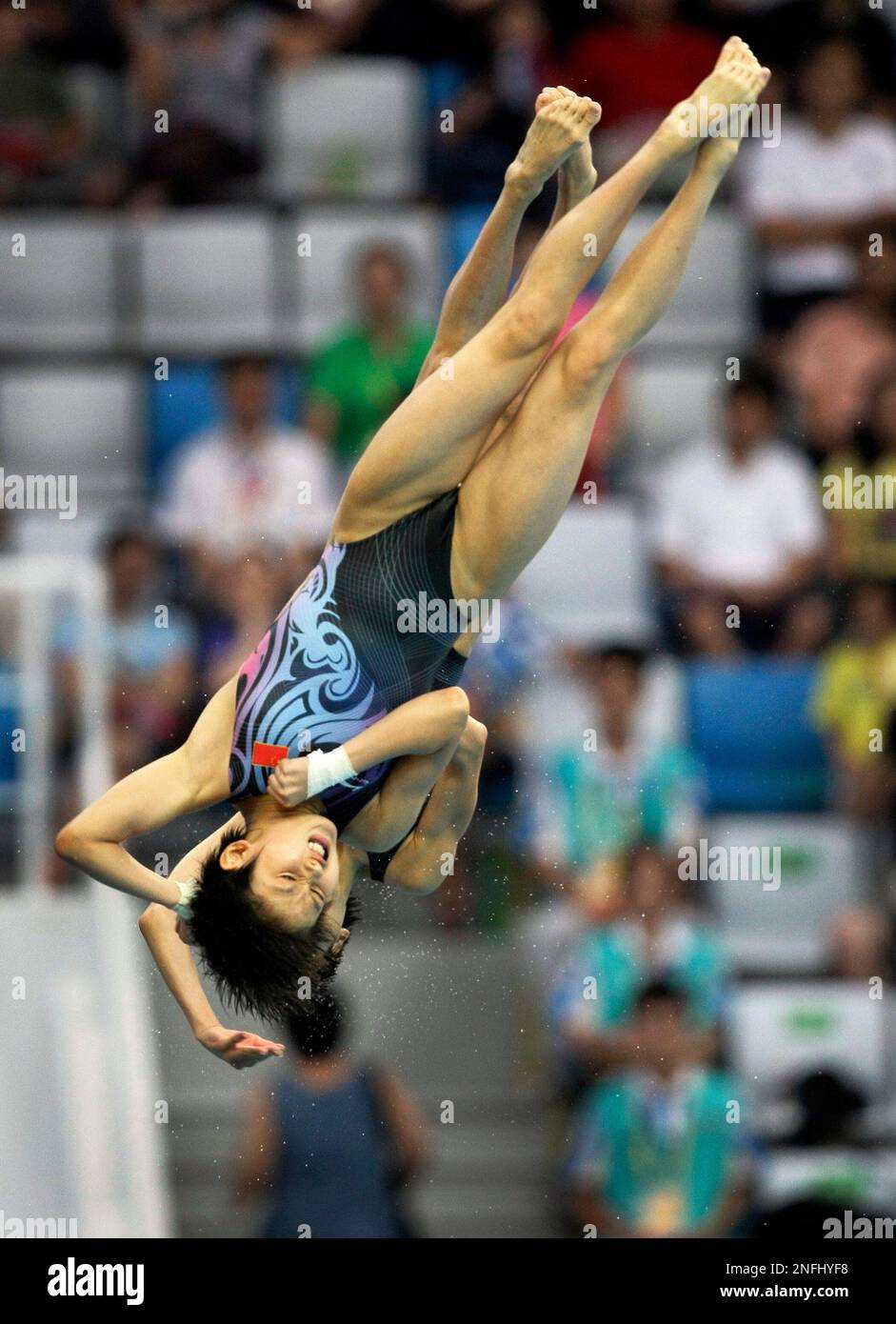 China's Wang Xin and Chen Ruolin on their way to win the gold medal in ...