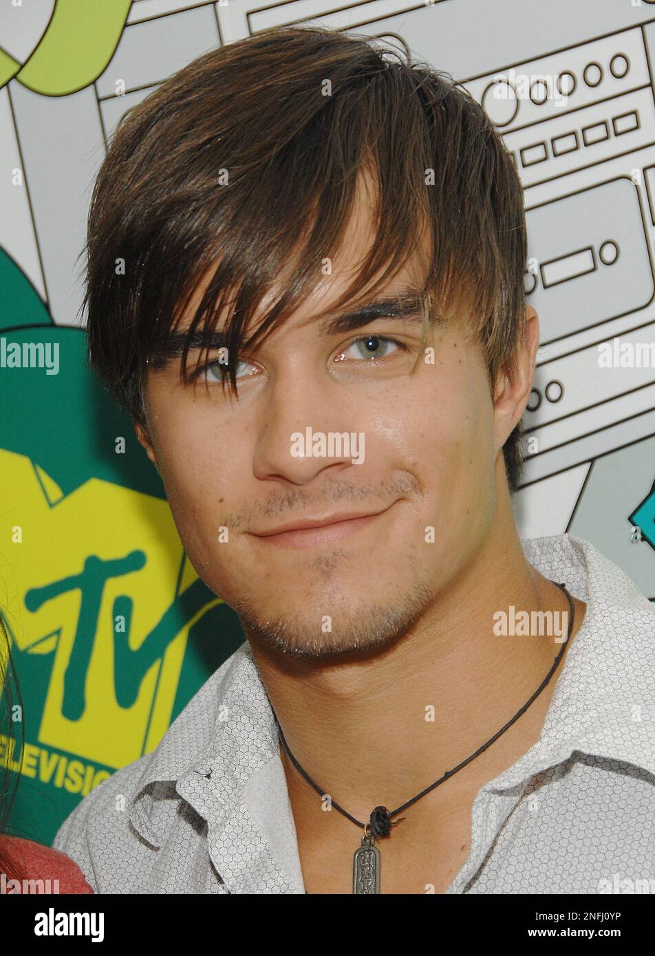 Actor - singer Rob Mayes from MTV's "The American Mall" television show ...