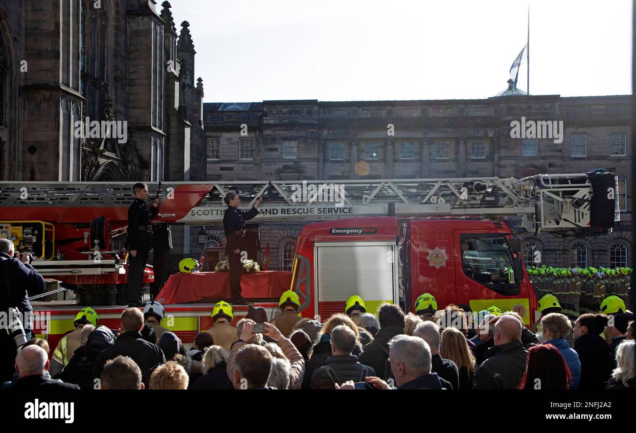 Fire engine scotland hi-res stock photography and images - Alamy