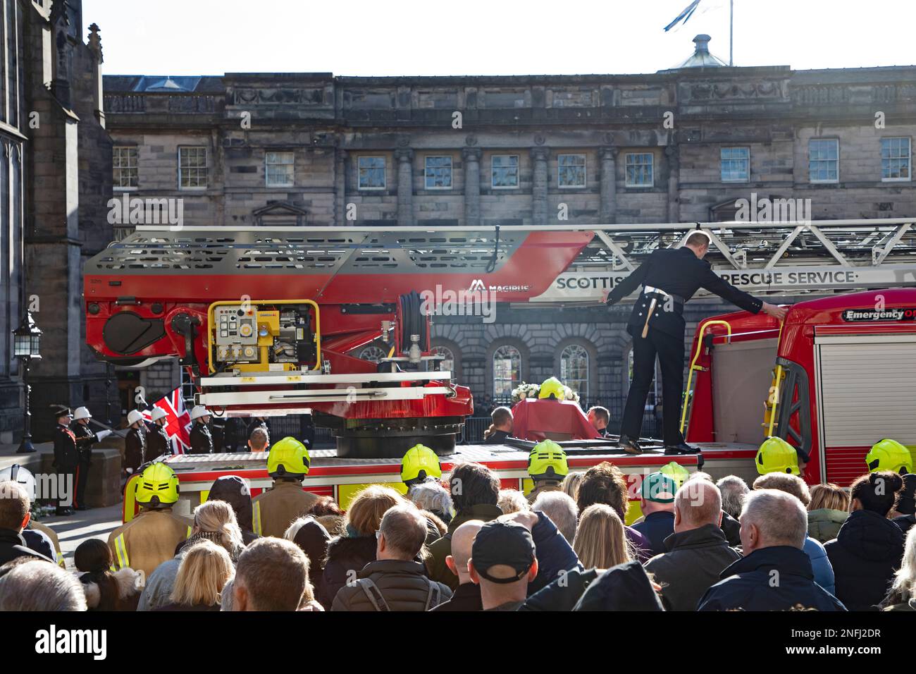 Firefighter Barry Martin's cortege makes it way through Royal Mile to ...