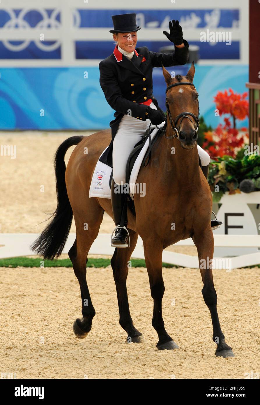 Great Britain's Mary King rides Call Again Cavalier as she waves to the ...