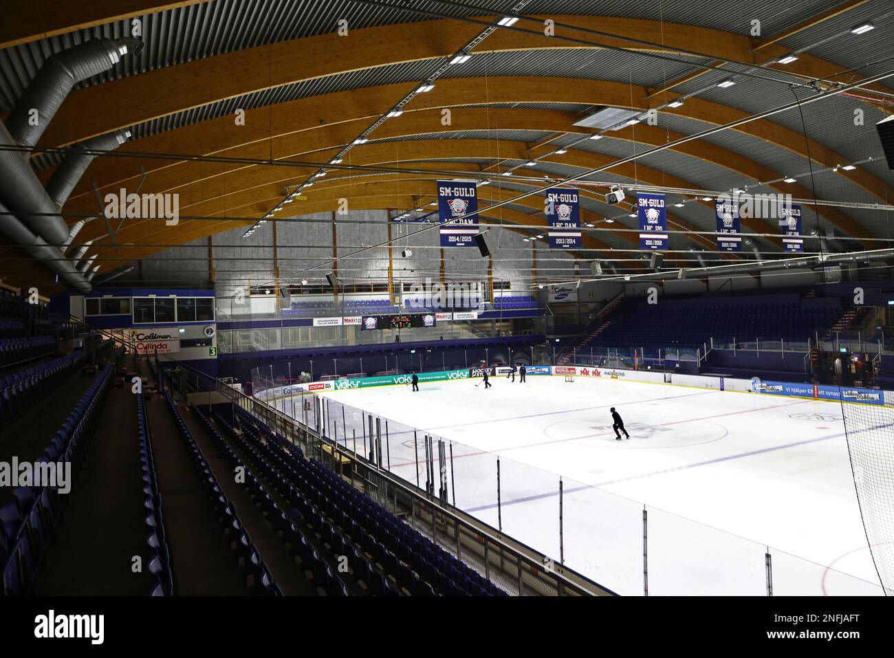 Ishockey arena hi-res stock photography and images - Alamy