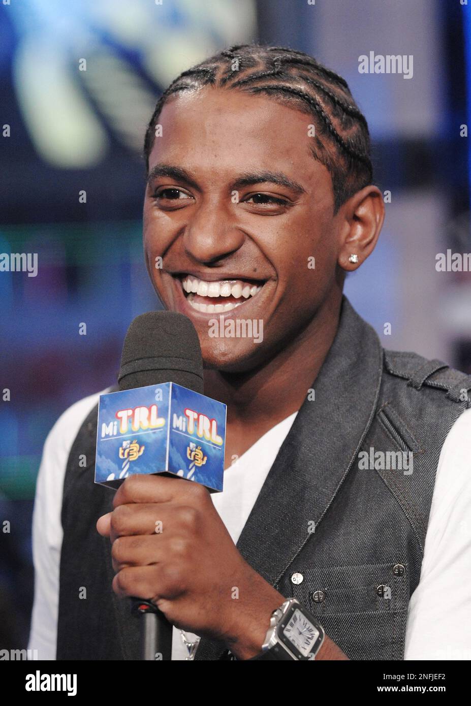 Singer Lloyd makes an appearance on MTV's MiTRL on Monday, Aug. 4, 2008 ...