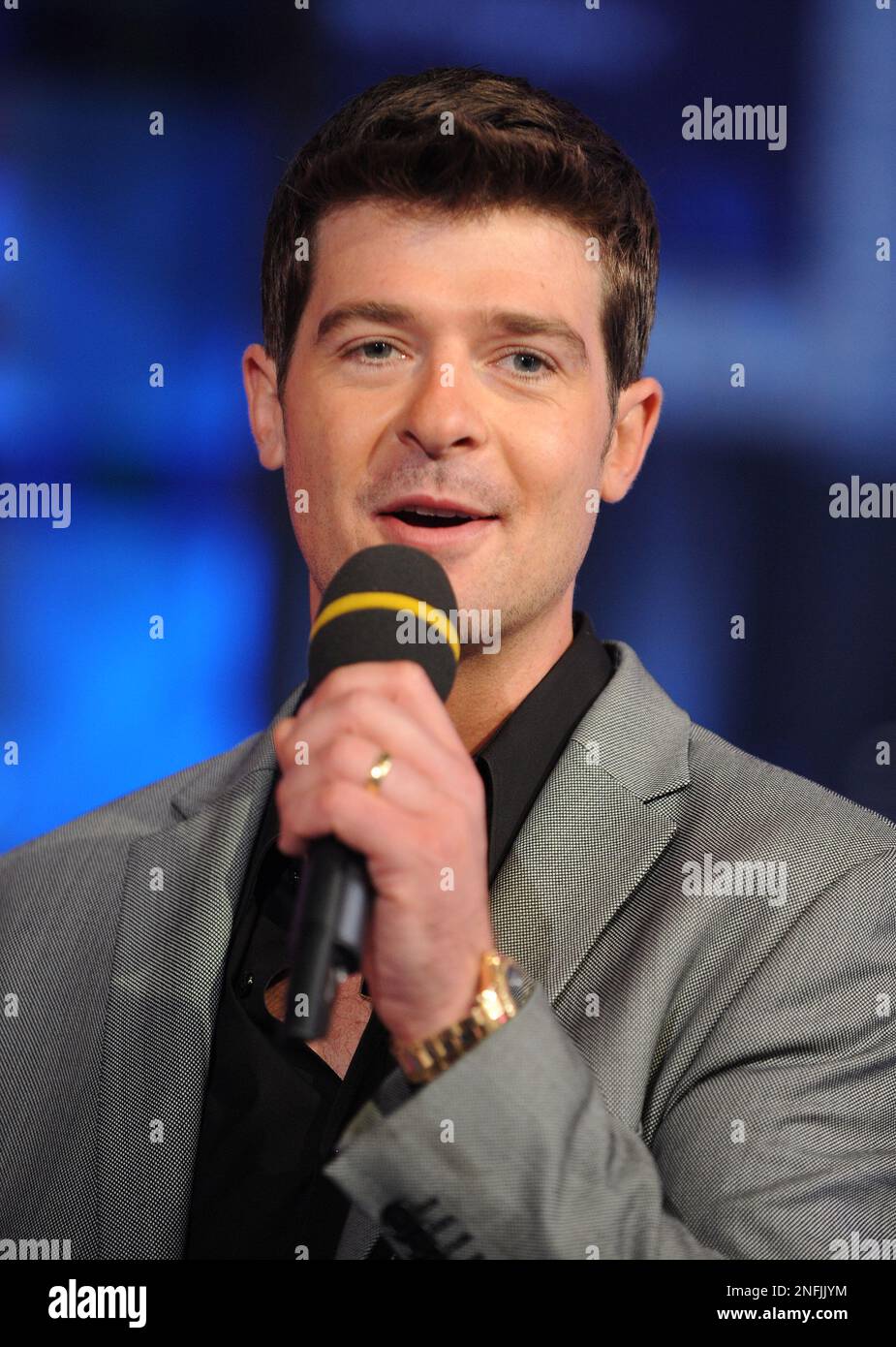 Singer Robin Thicke makes an appearance at MTV Studio's in Times Square ...