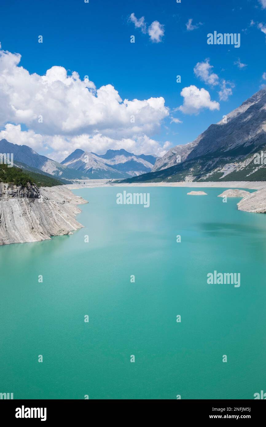 Geography travel italy lakes hi-res stock photography and images - Alamy