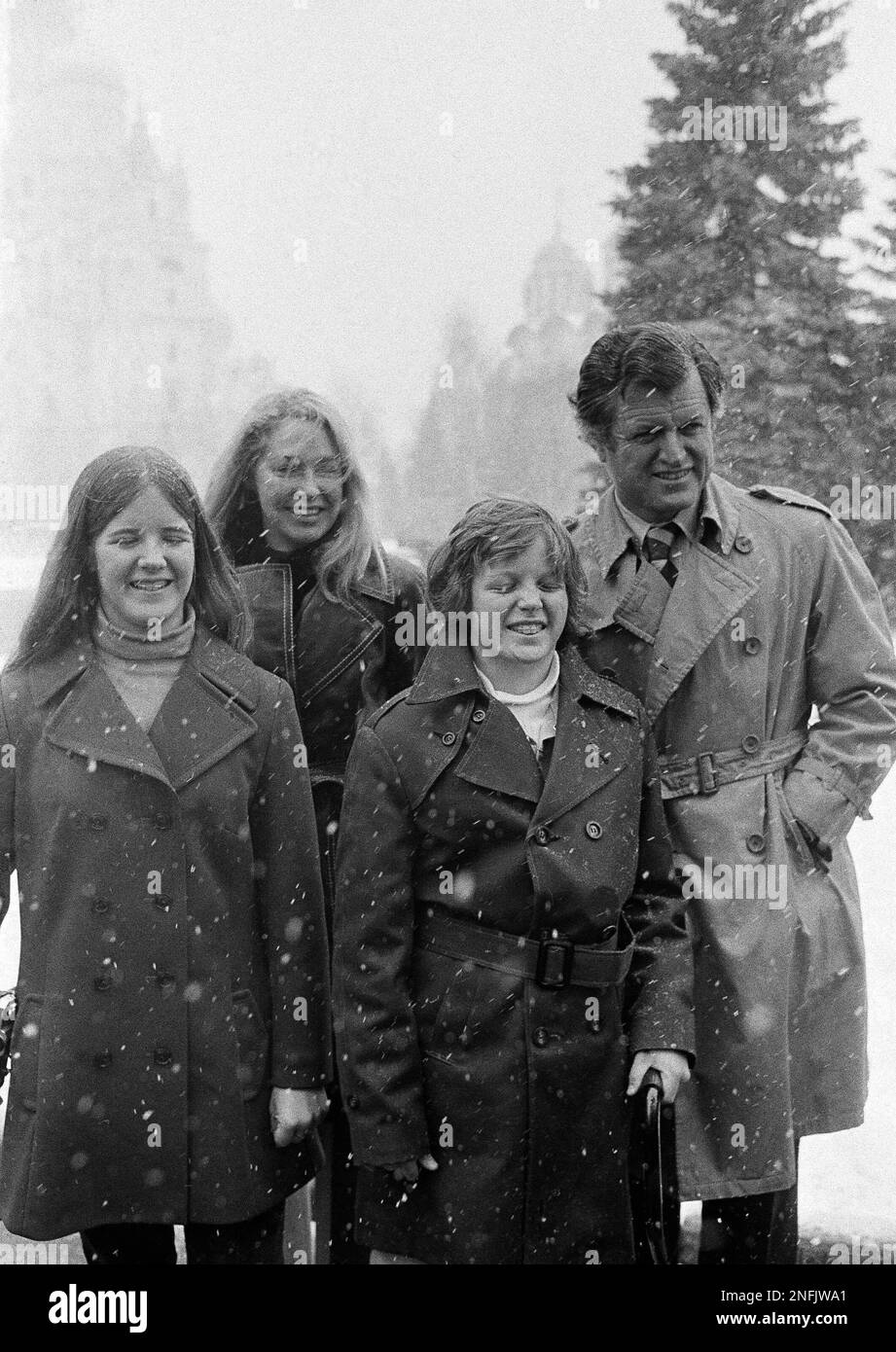 Sen. Edward Kennedy, right, with his wife Joan Kennedy, children, Kara ...