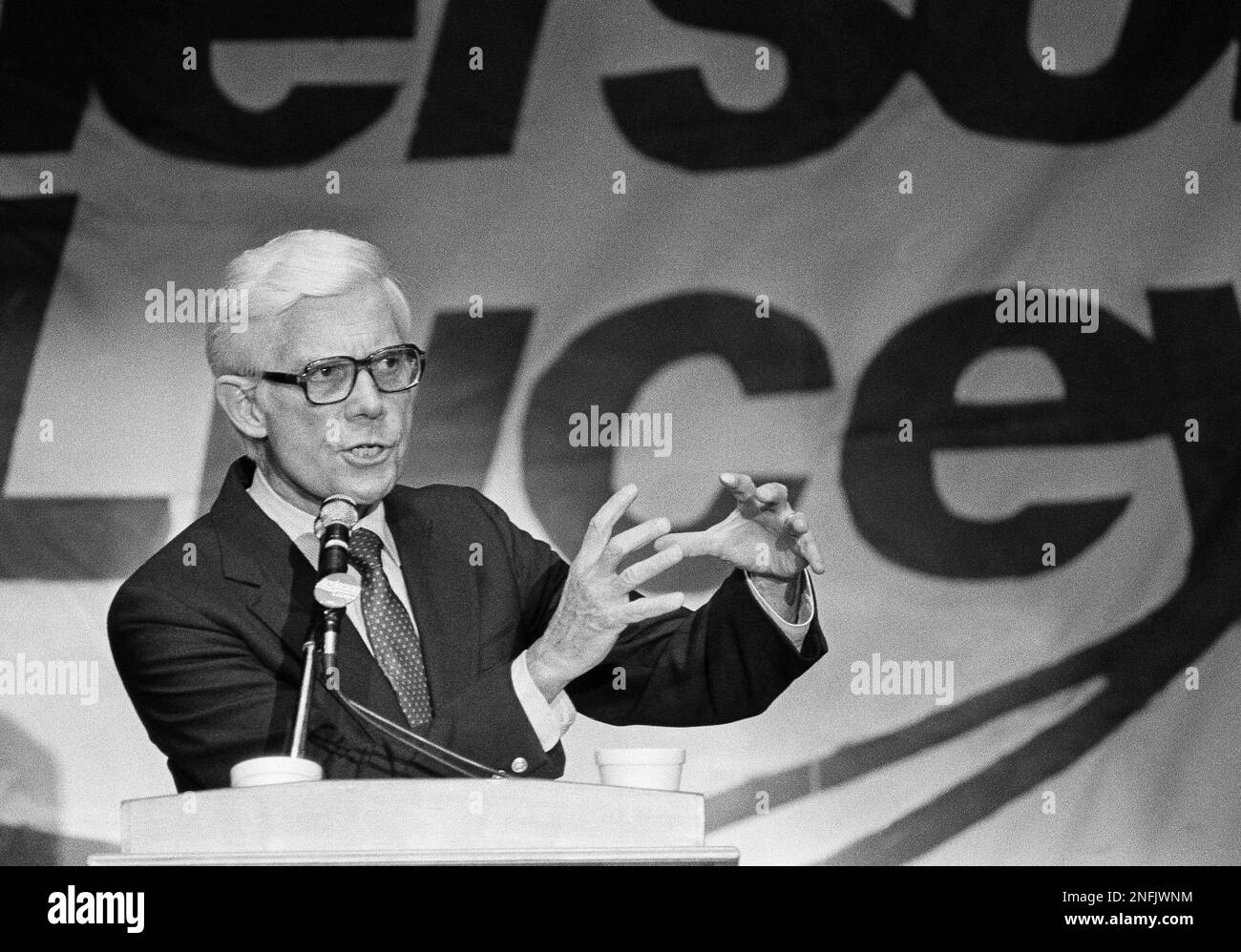 Republican presidential candidates John B. Anderson tells rally in ...