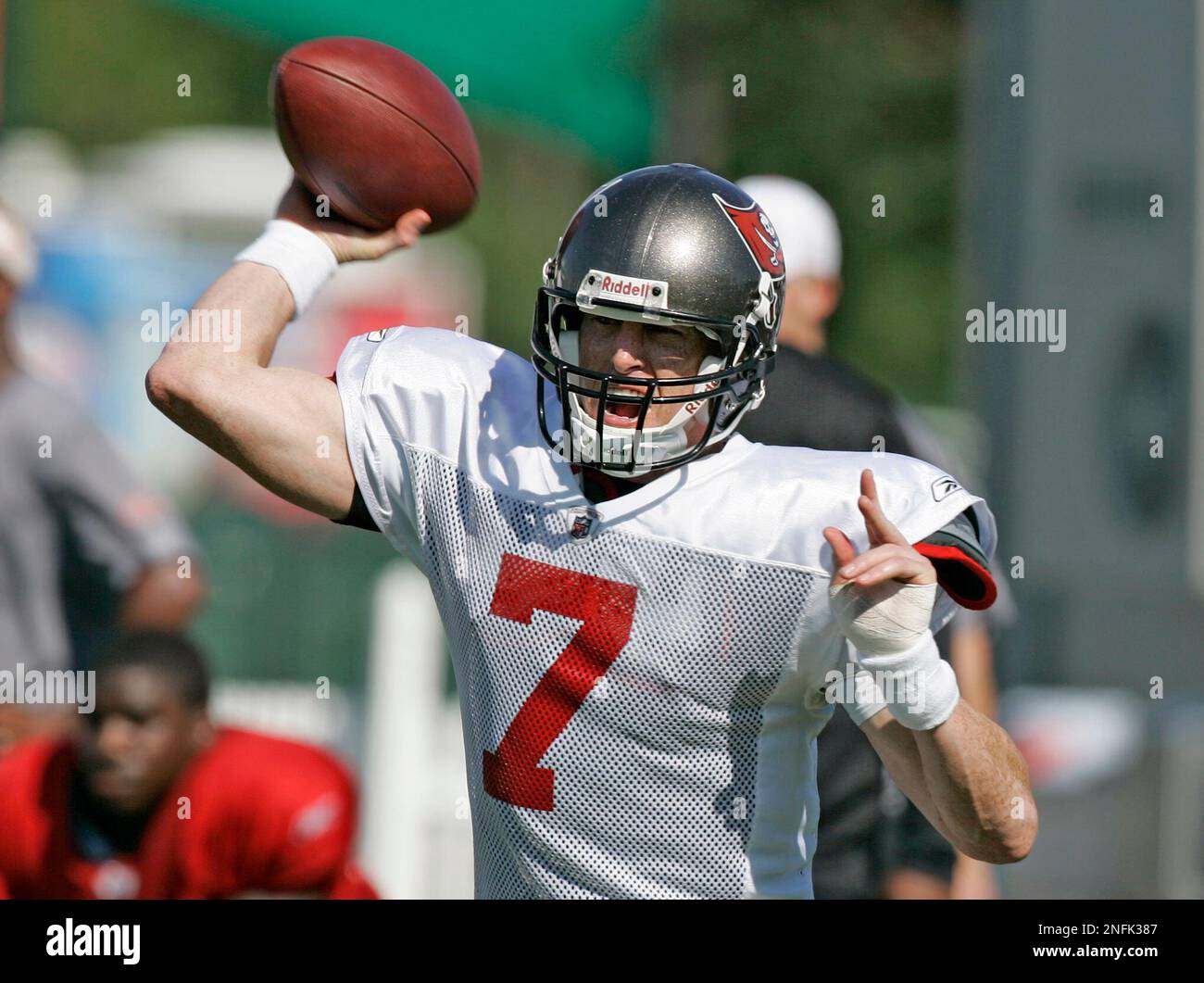 Tampa Bay Buccaneers quarterback Jeff Garcia throws a pass during ...