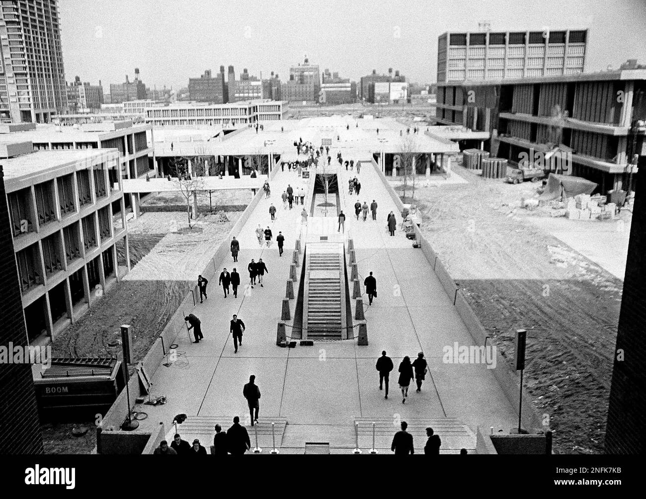 This is the University of Illinois, Chicago campus, showing the ...