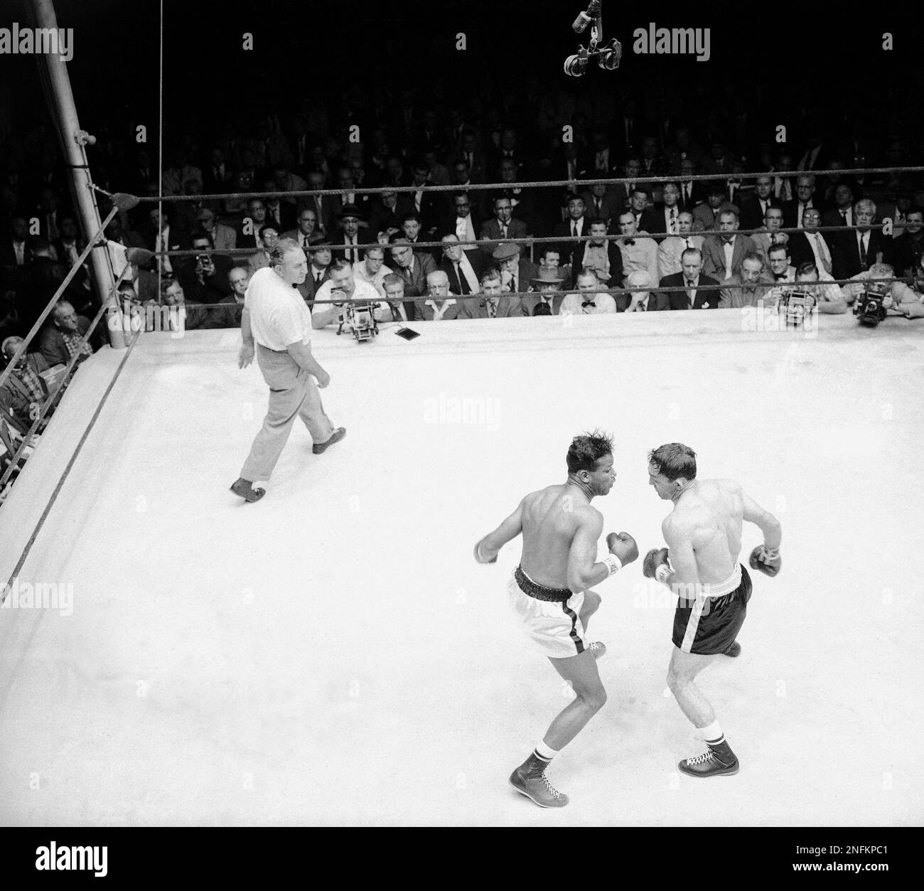 A camera mounted in the lights above the ring recorded this unusual ...