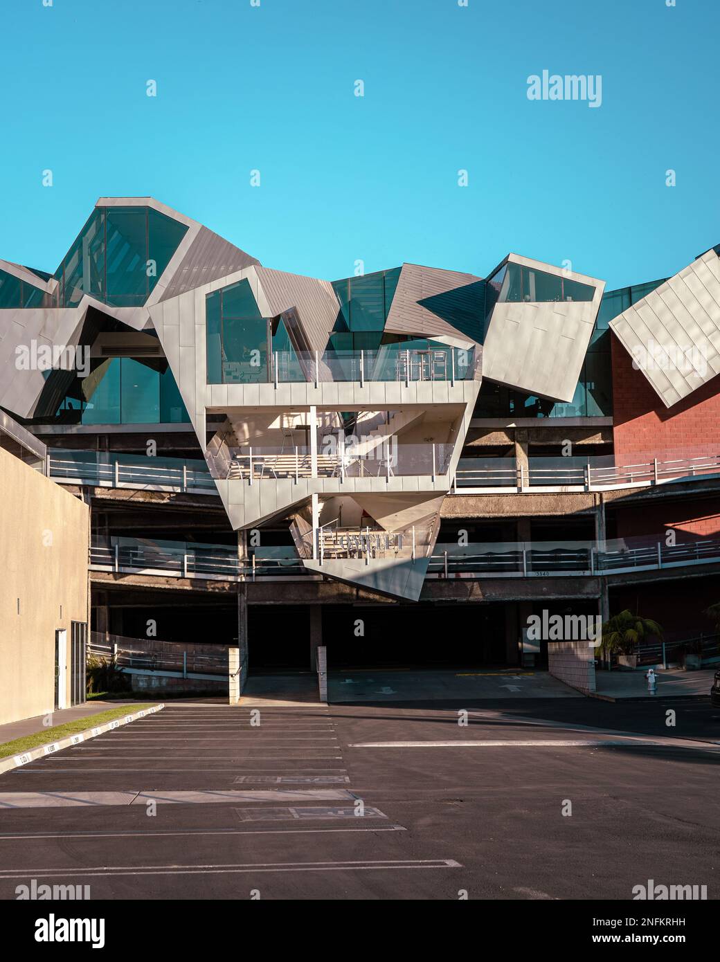 A vertical shot of one of the buildings of the Eric Owen Moss ...