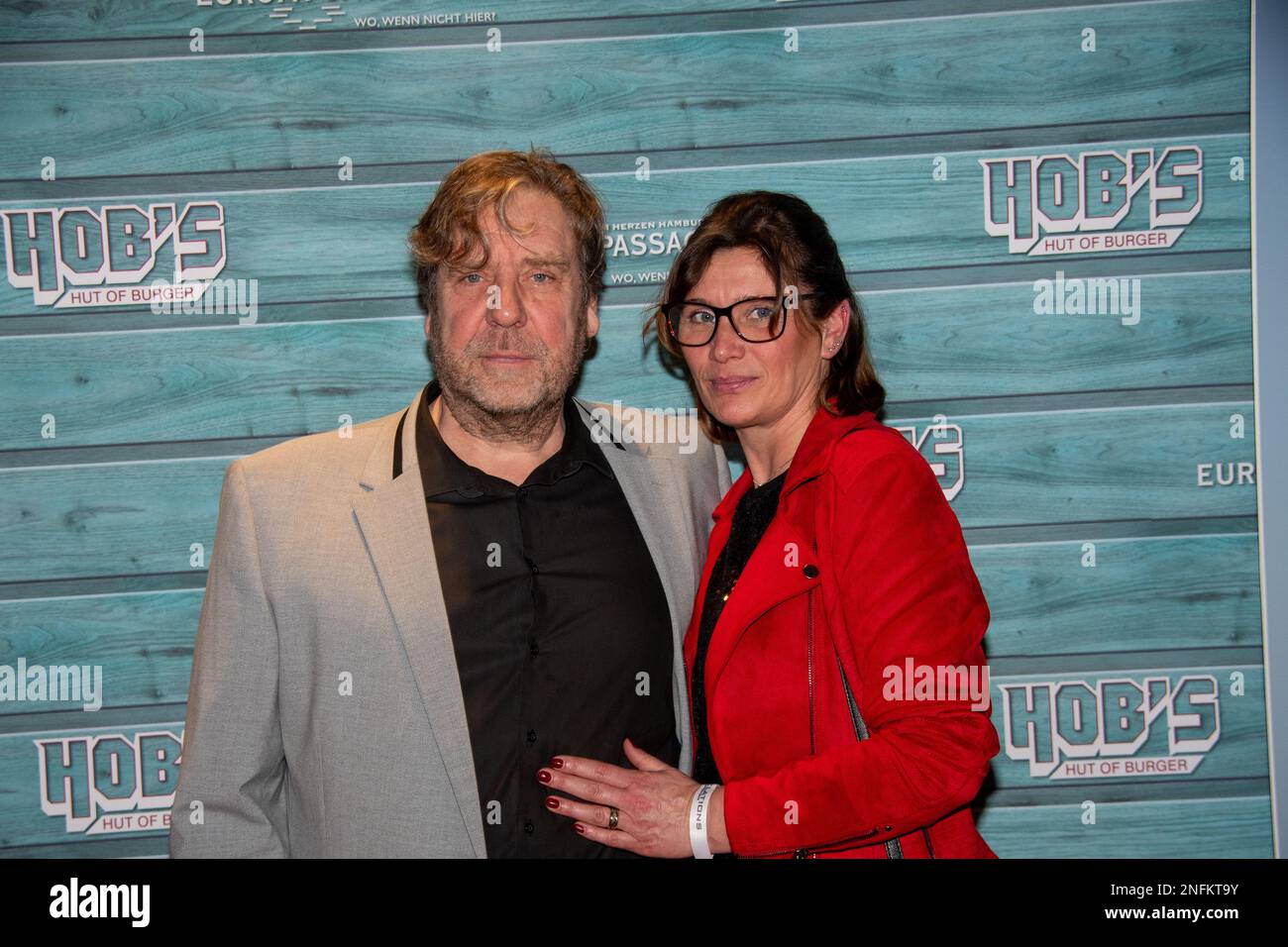 Uwe Rohde und Freundin Kirsten bei der HOB´s Hut of Burger Opening ...