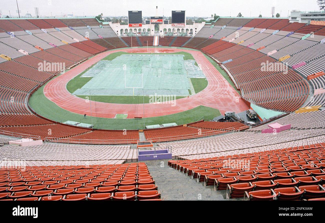 Memorial Coliseum shown Nov. 25, 1988 in Los Angeles, California. (AP ...