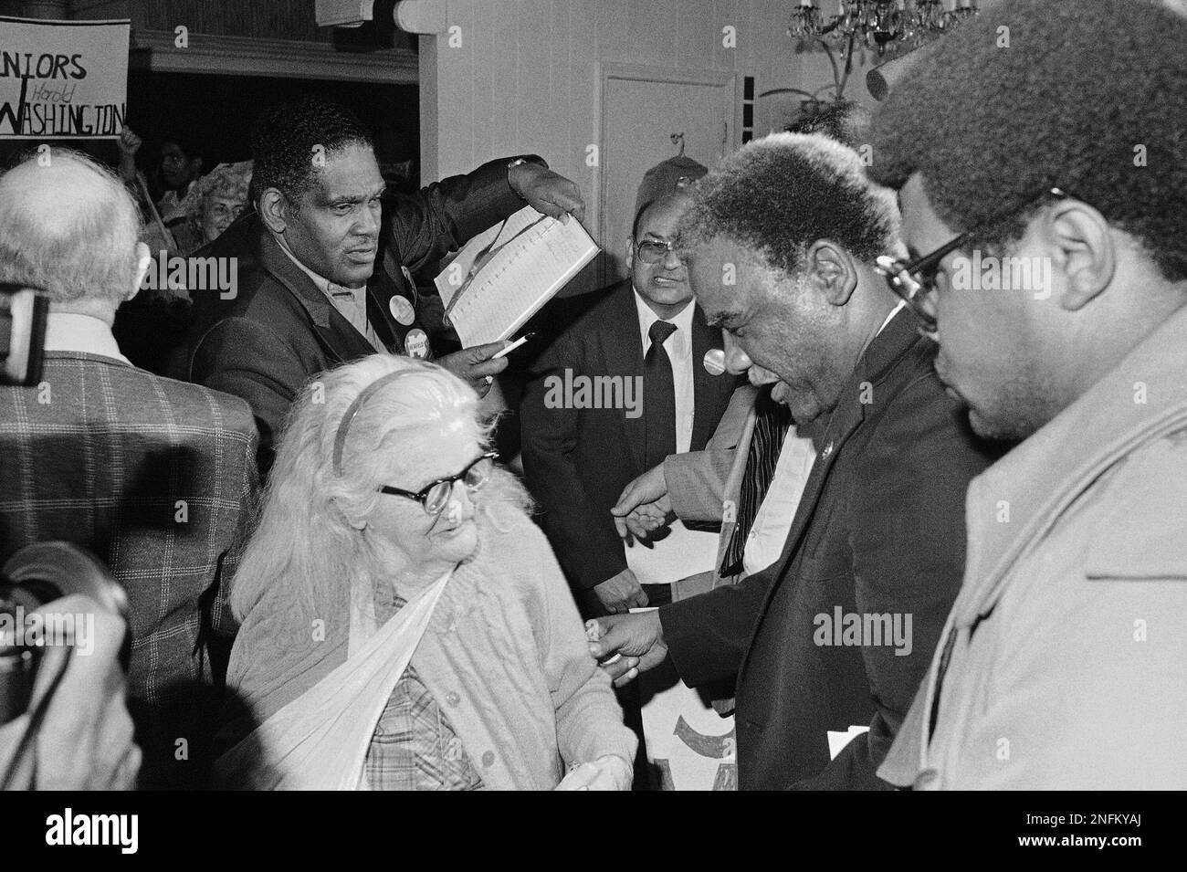 Chicago Democratic mayoral candidate Harold Washington greets a ...