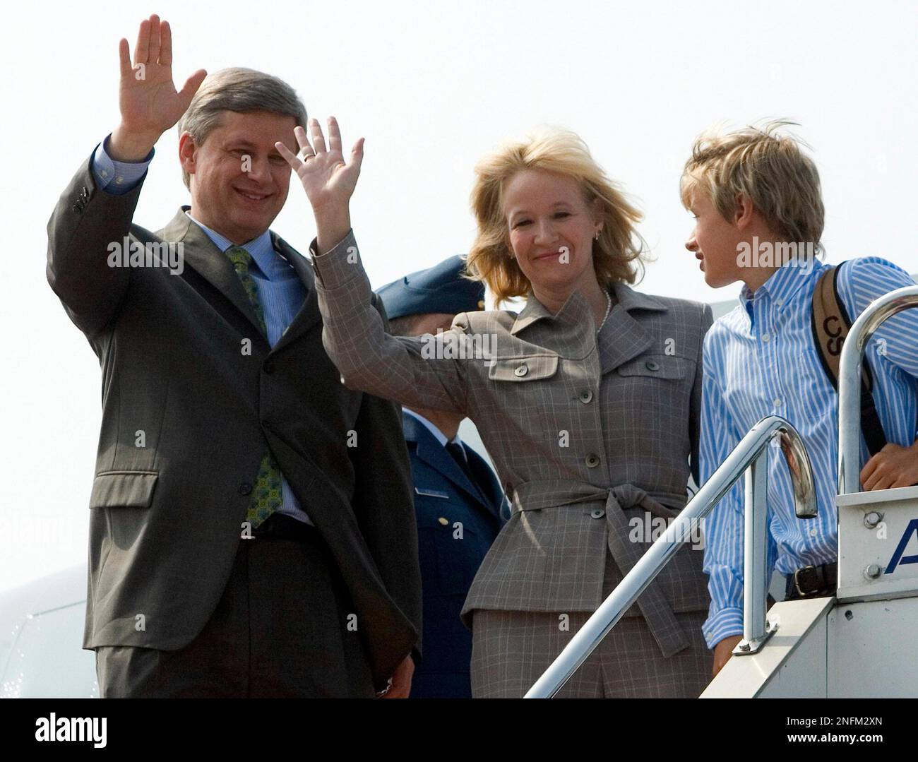 Canadian Prime Minister Stephen Harper, his son Ben and wife Laureen ...