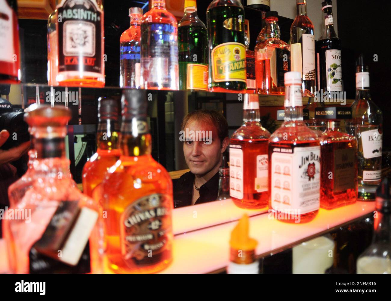 Der Geschaeftsfuehrer der Diskothek "Musikpark Heilbronn", Partick Geis ...