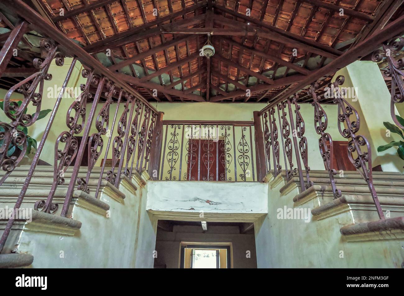 06 10 2009 Vintage Colonial Goan house of Braganza family in Chandor ...