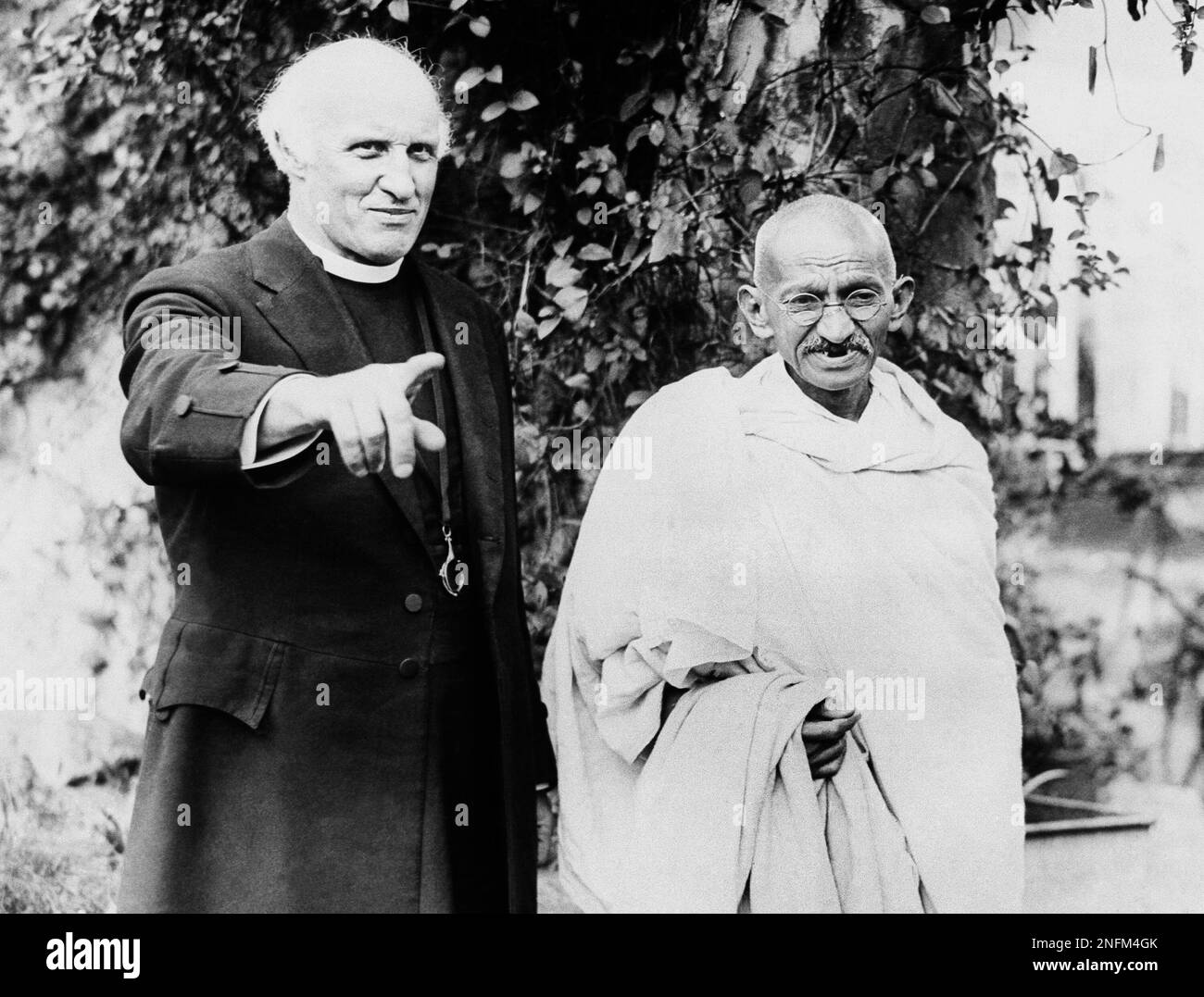 Mahatma Gandhi is shown in Canterbury with Dean Hewlett Johnson at Mira ...