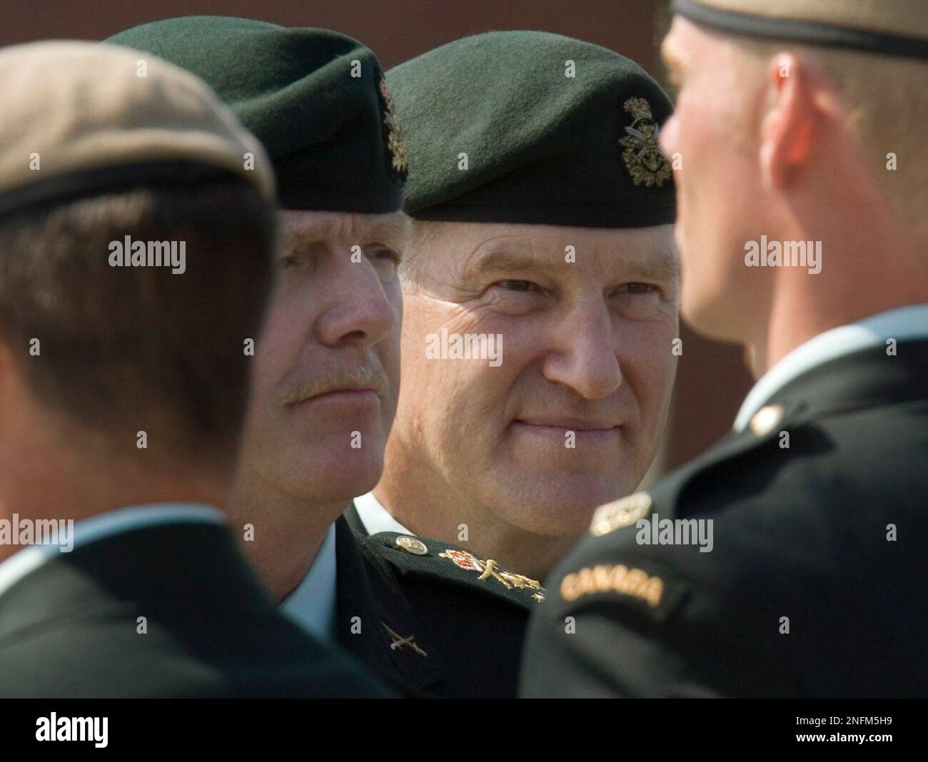 Former Chief of Defence Staff Gen. Rick Hillier (left) and the new ...