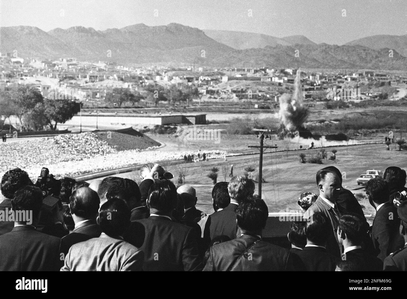 Presidents of the United States and Mexico Lyndon Johnson and Gustavo ...