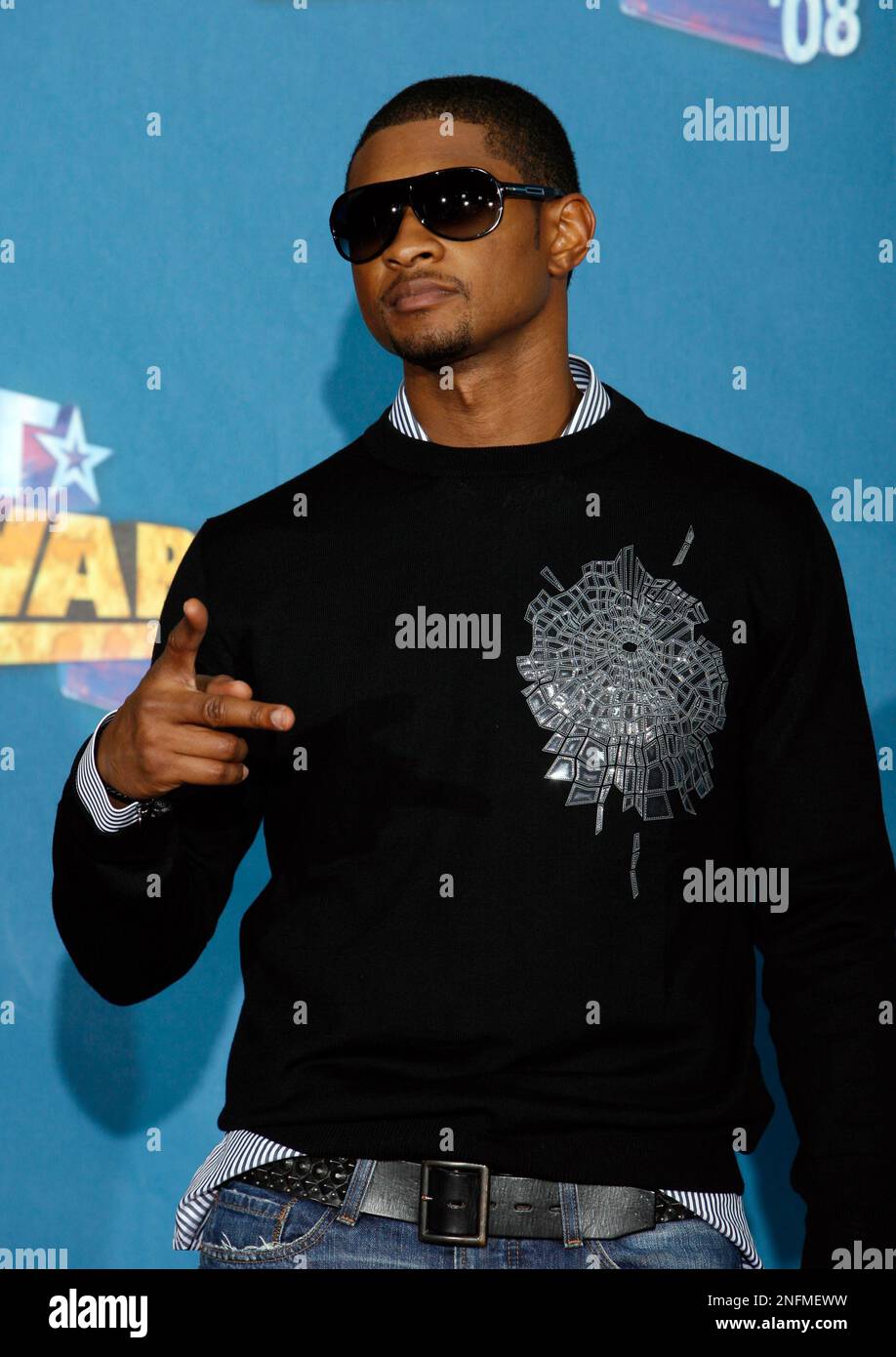 Usher backstage at the BET Awards on Tuesday June 24, 2008 in Los ...