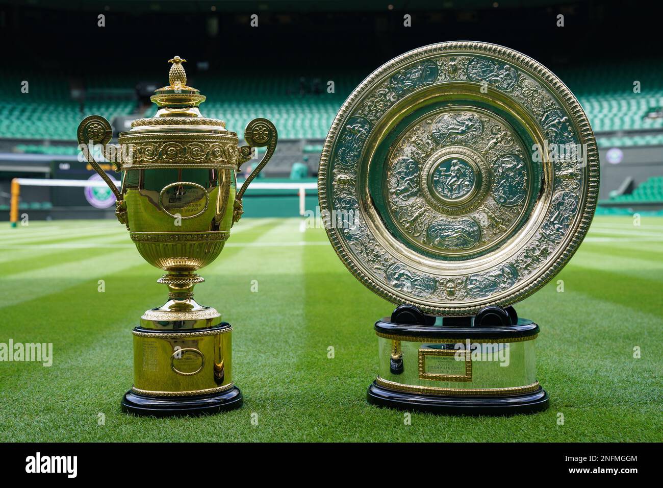 Women tennis wimbledon award hi-res stock photography and images - Alamy