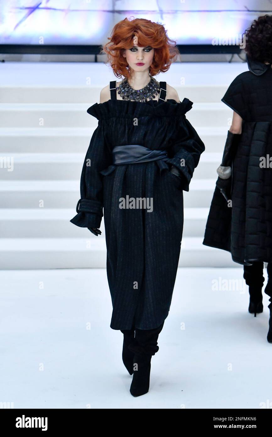 London, UK. 17th Feb, 2023. Models on the runway at the Paul Costelloe ...