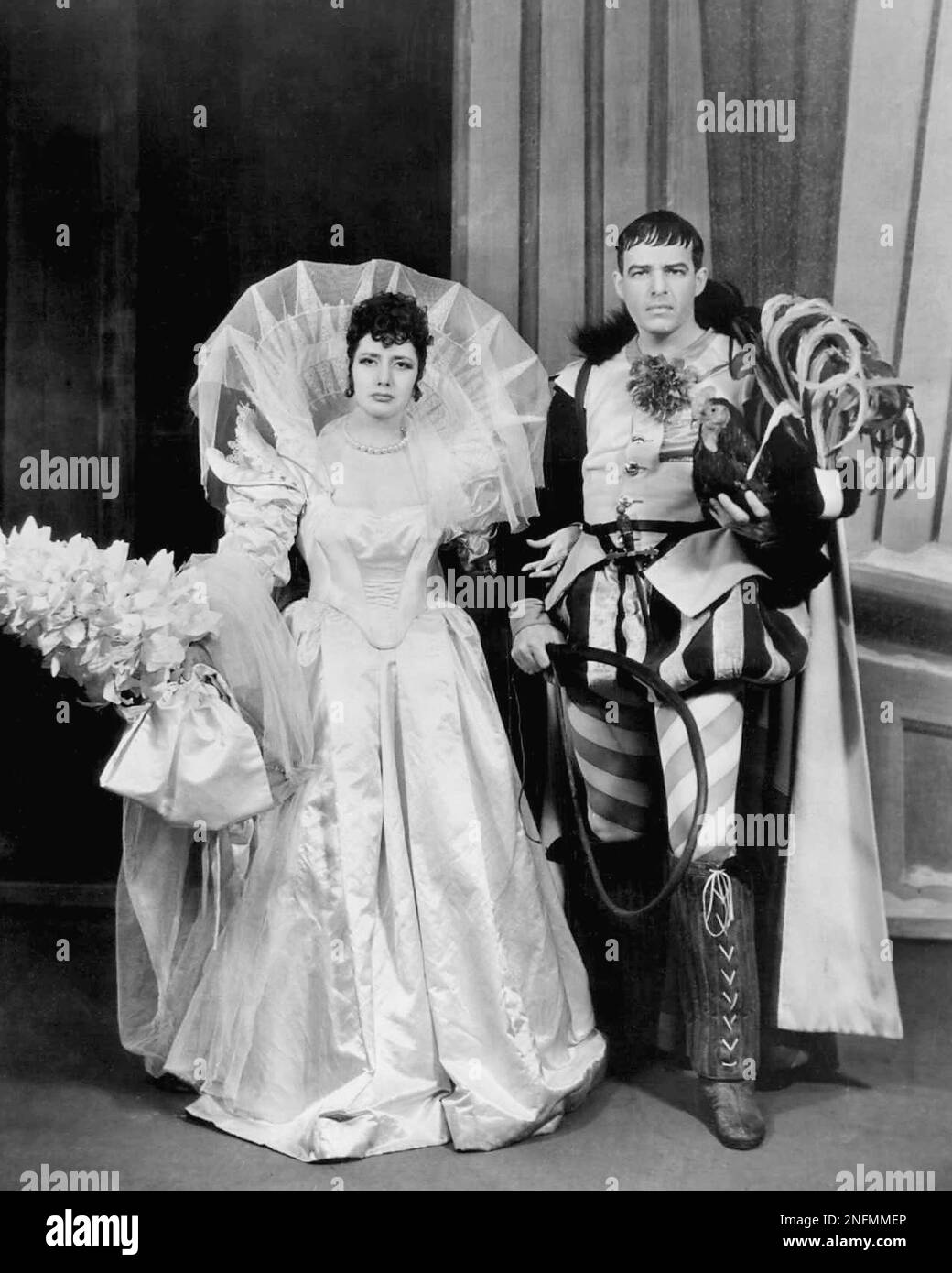 Lynn Fontanne and her husband Alfred Lunt in costumes. After a Summer ...