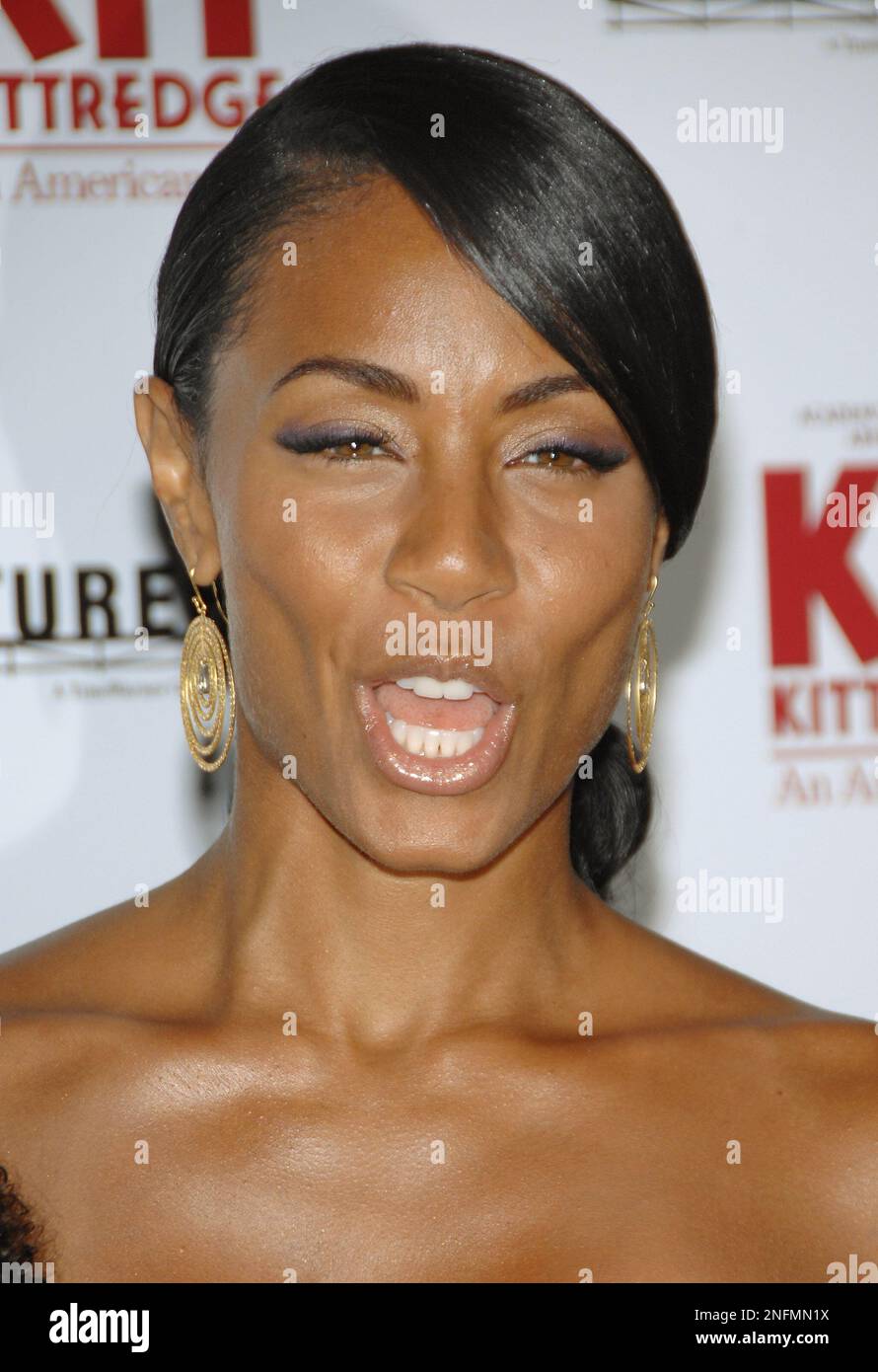Actress Jada Pinkett Smith attends the "Kit Kittredge: An American Girl ...