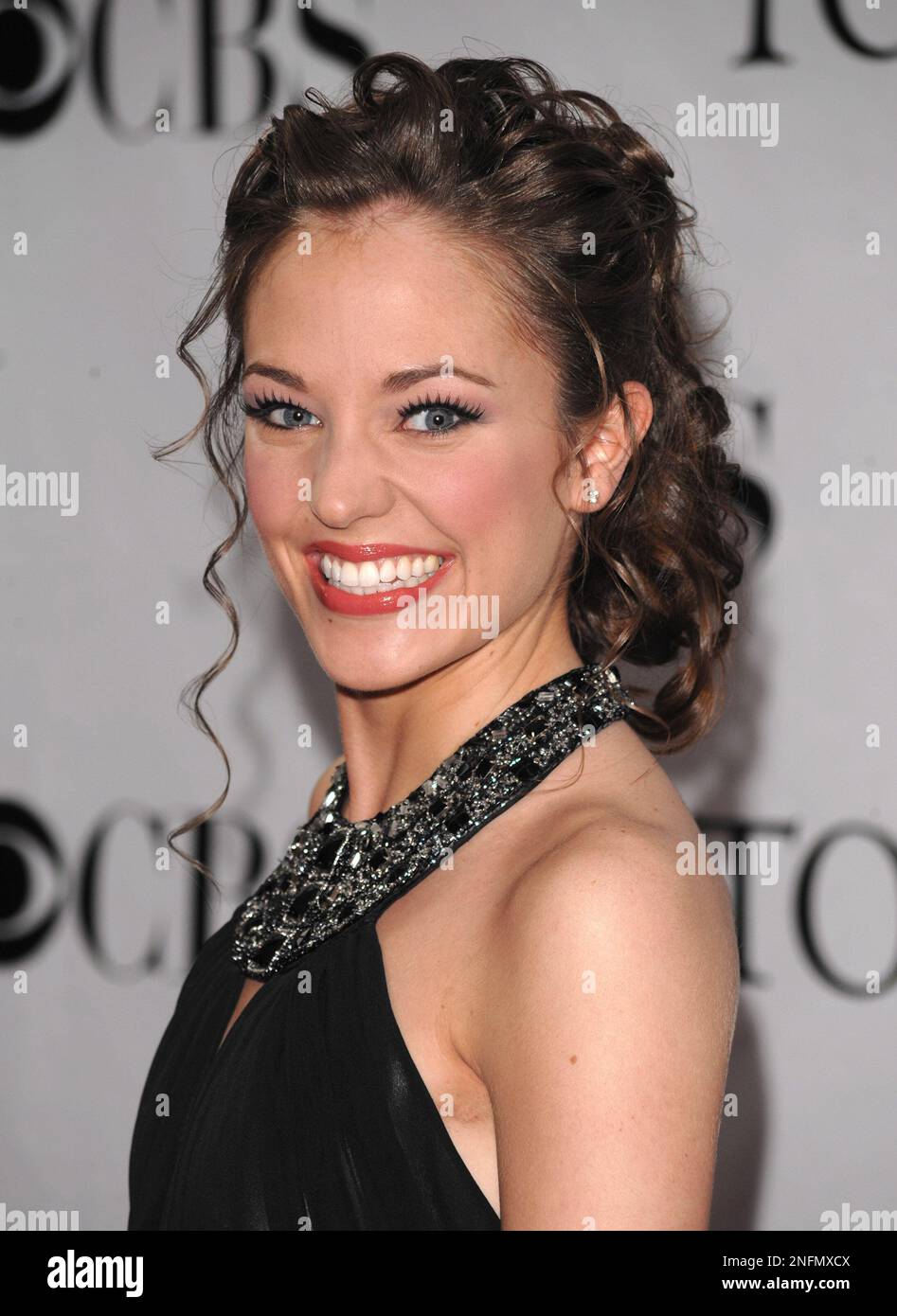Actress Laures Osnes arrives at the 62nd annual Tony Awards on Sunday ...