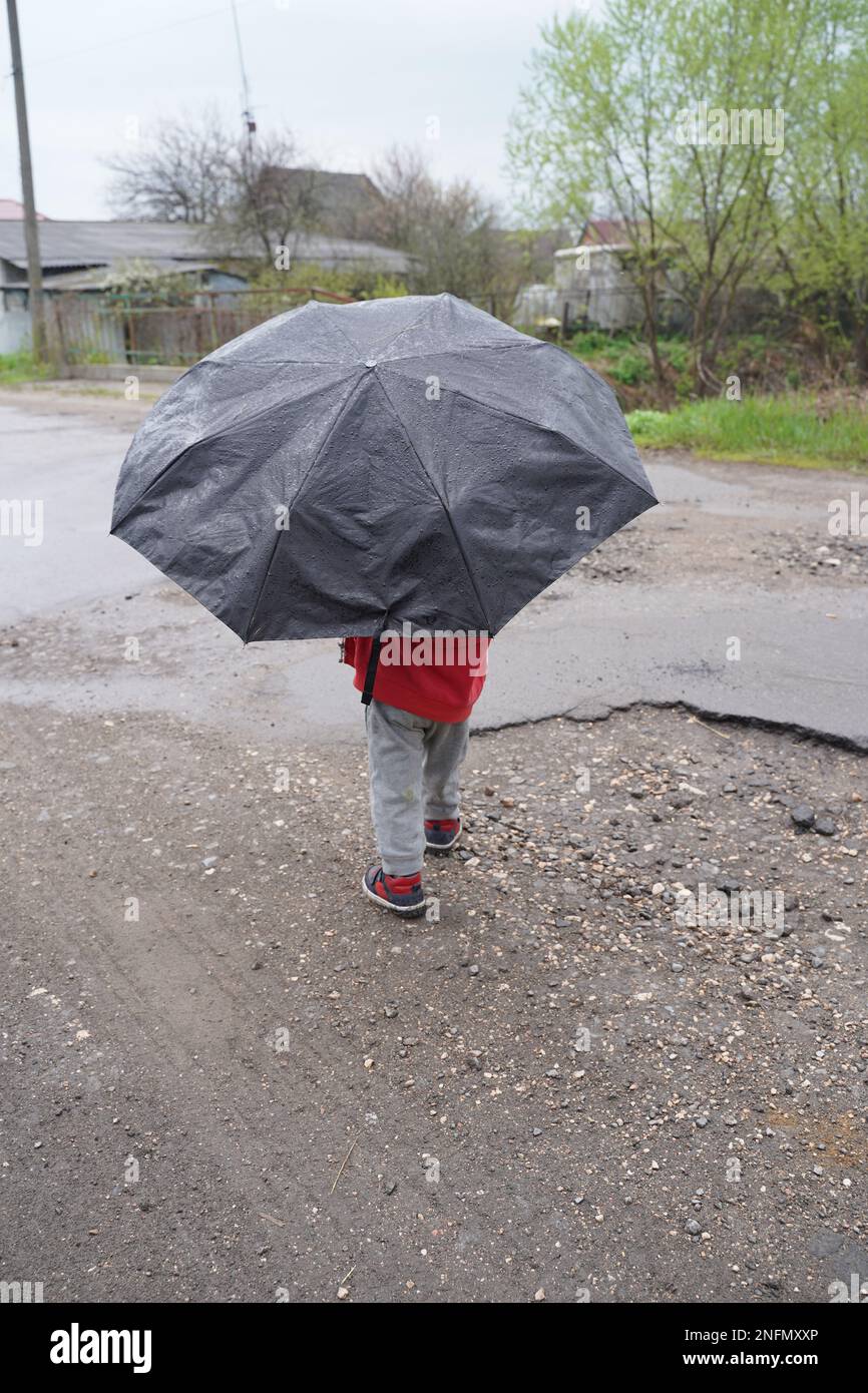 A child hid hi-res stock photography and images - Alamy