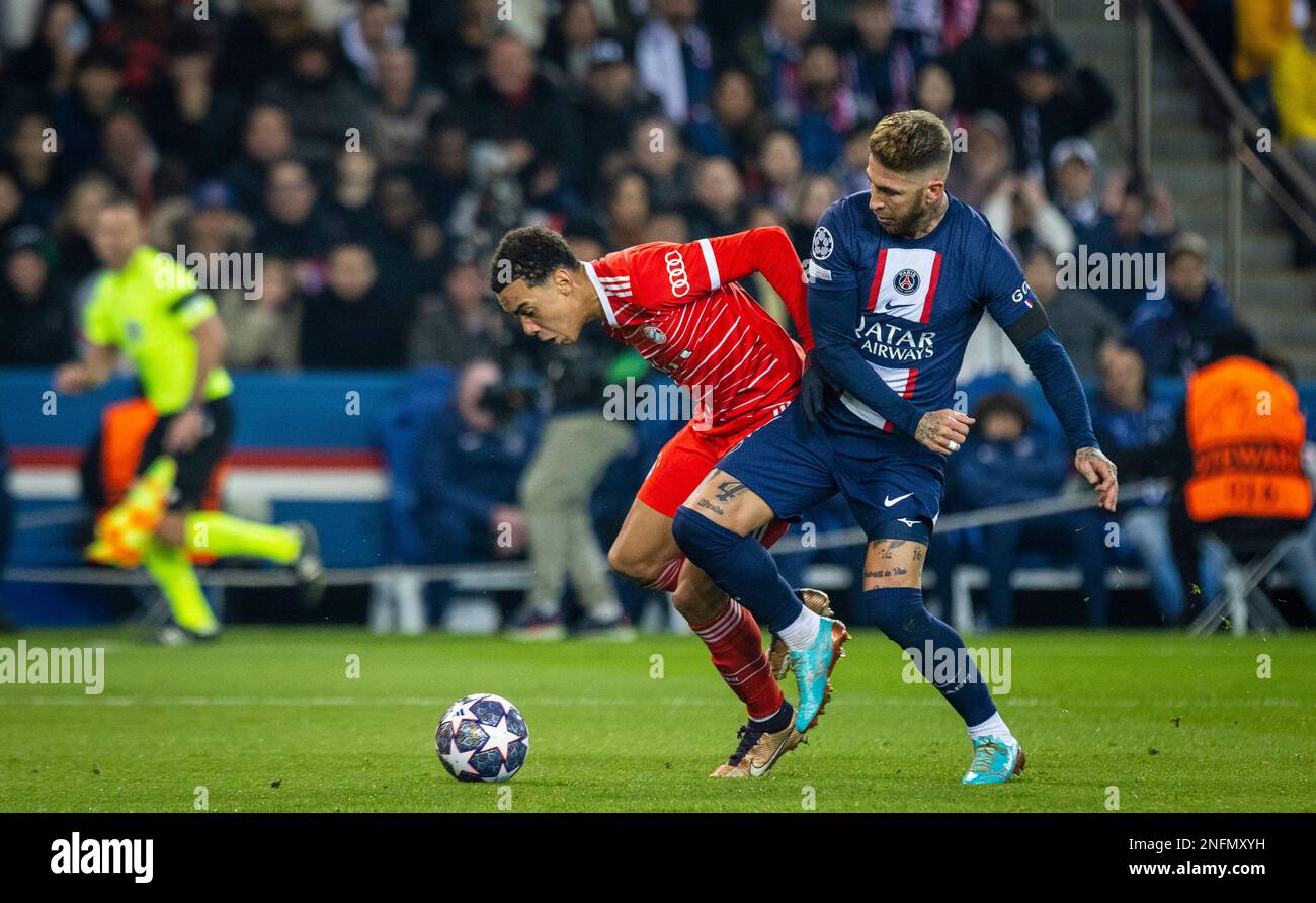 Paris, France. 14th Feb, 2023. Jamal Musiala (Muenchen), Sergio Ramos ...