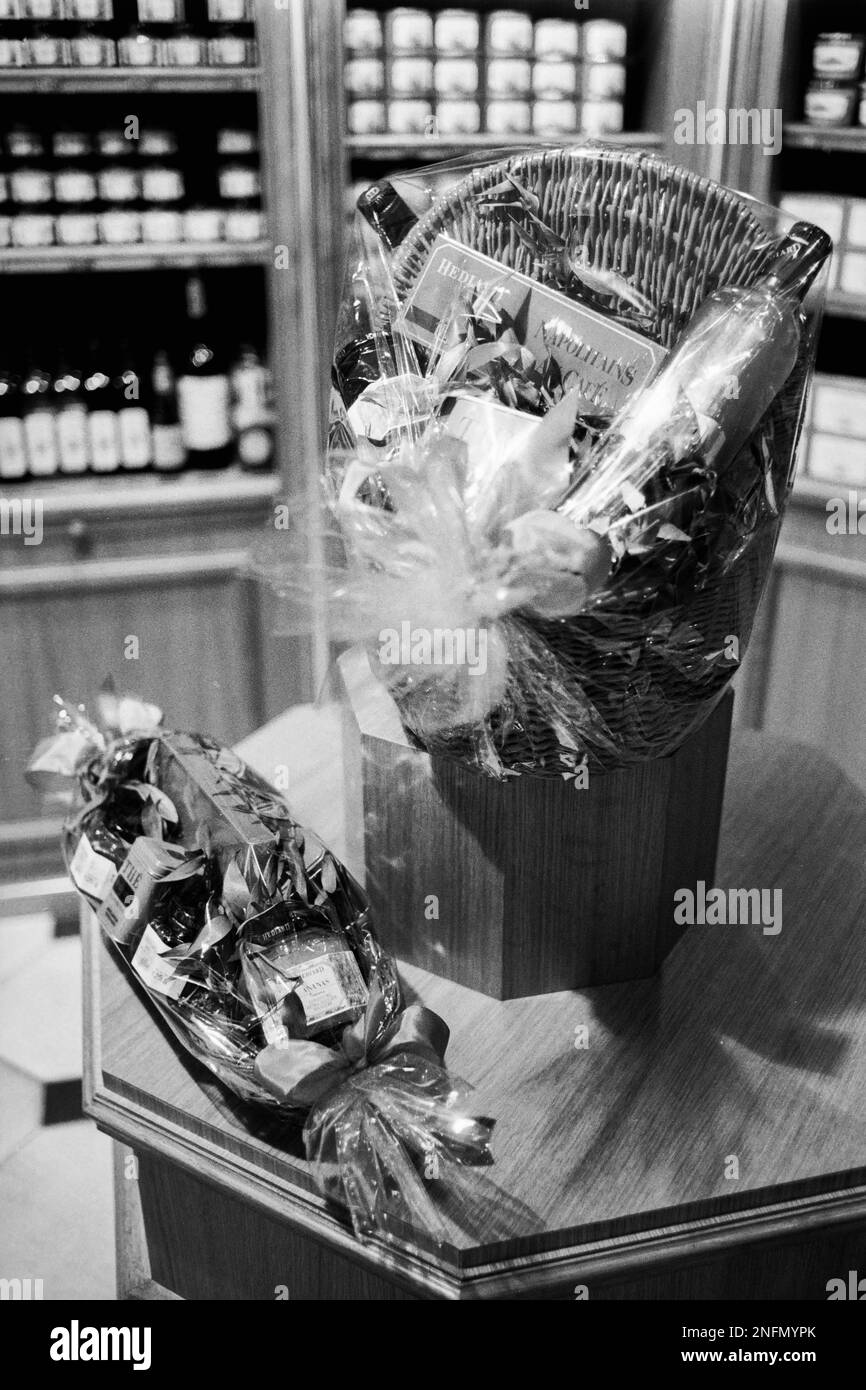 Archives 90ies: Opening of a luxury food shop by Hediard, Lyon, France ...