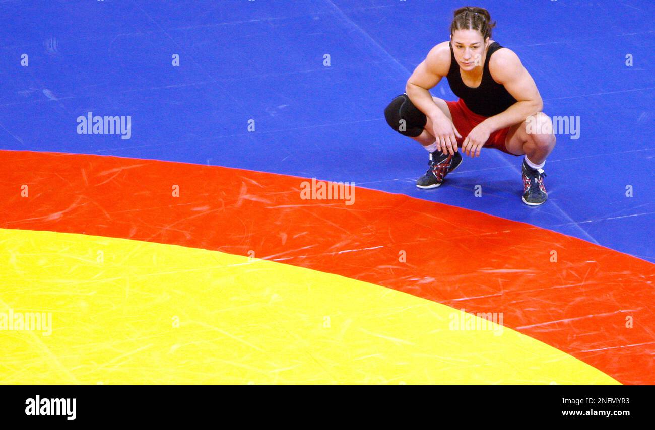 Sara McMann prepares for a wrestling match during the U.S. Olympic ...