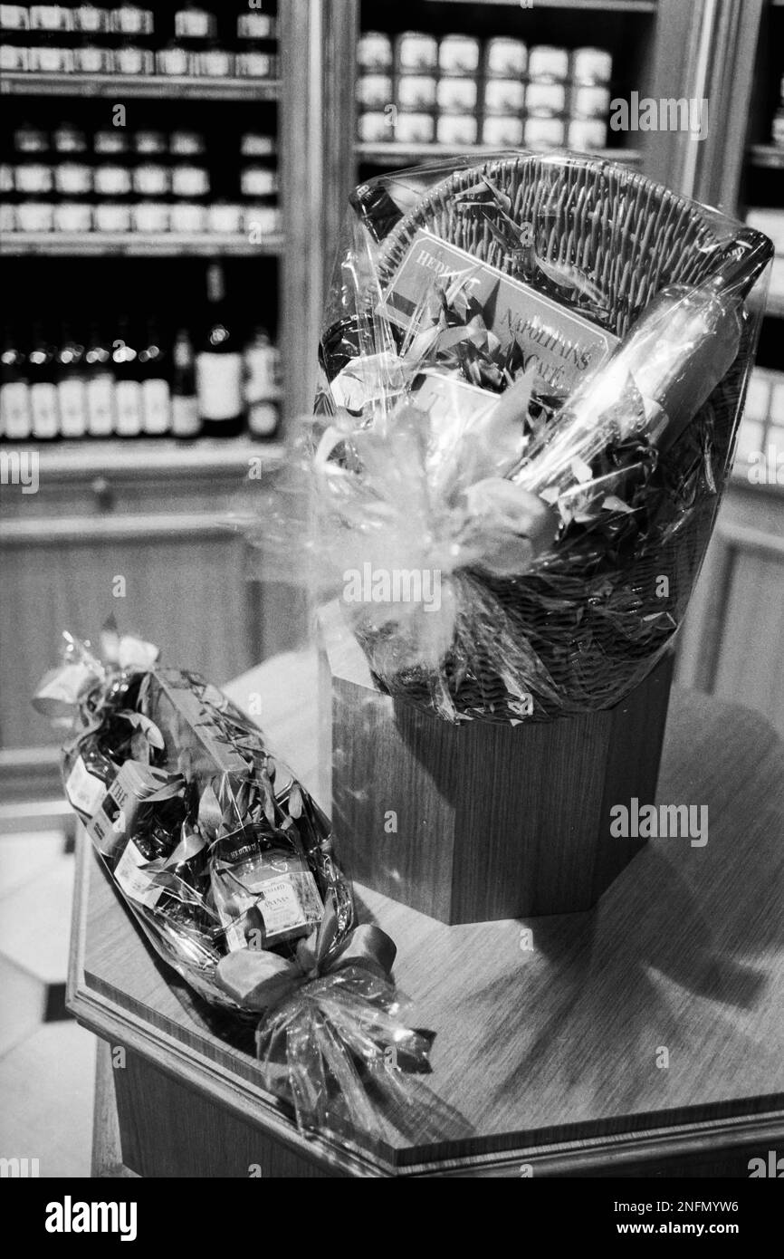 Archives 90ies: Opening of a luxury food shop by Hediard, Lyon, France ...