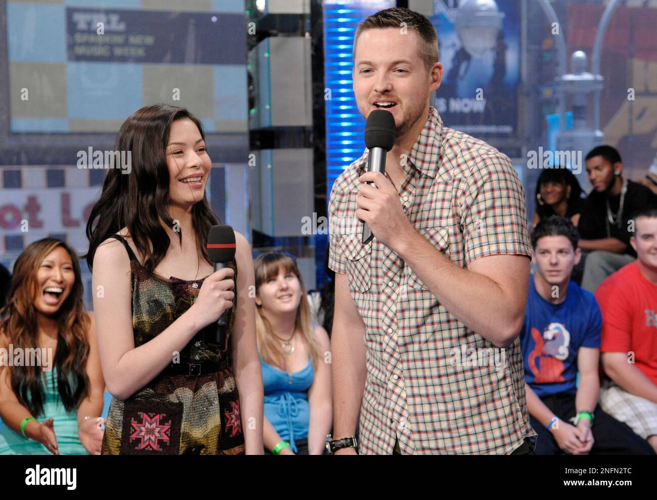 Actress / singer Miranda Cosgrove, left,talks with VJ Damien Fahey ...