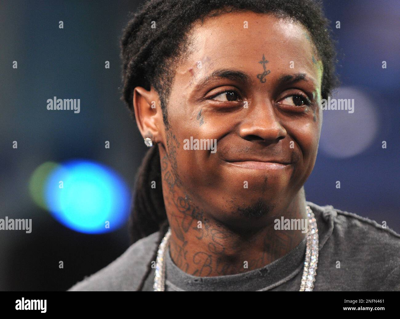 Rapper Lil' Wayne makes an appearance on MTV's "Total Request Live ...