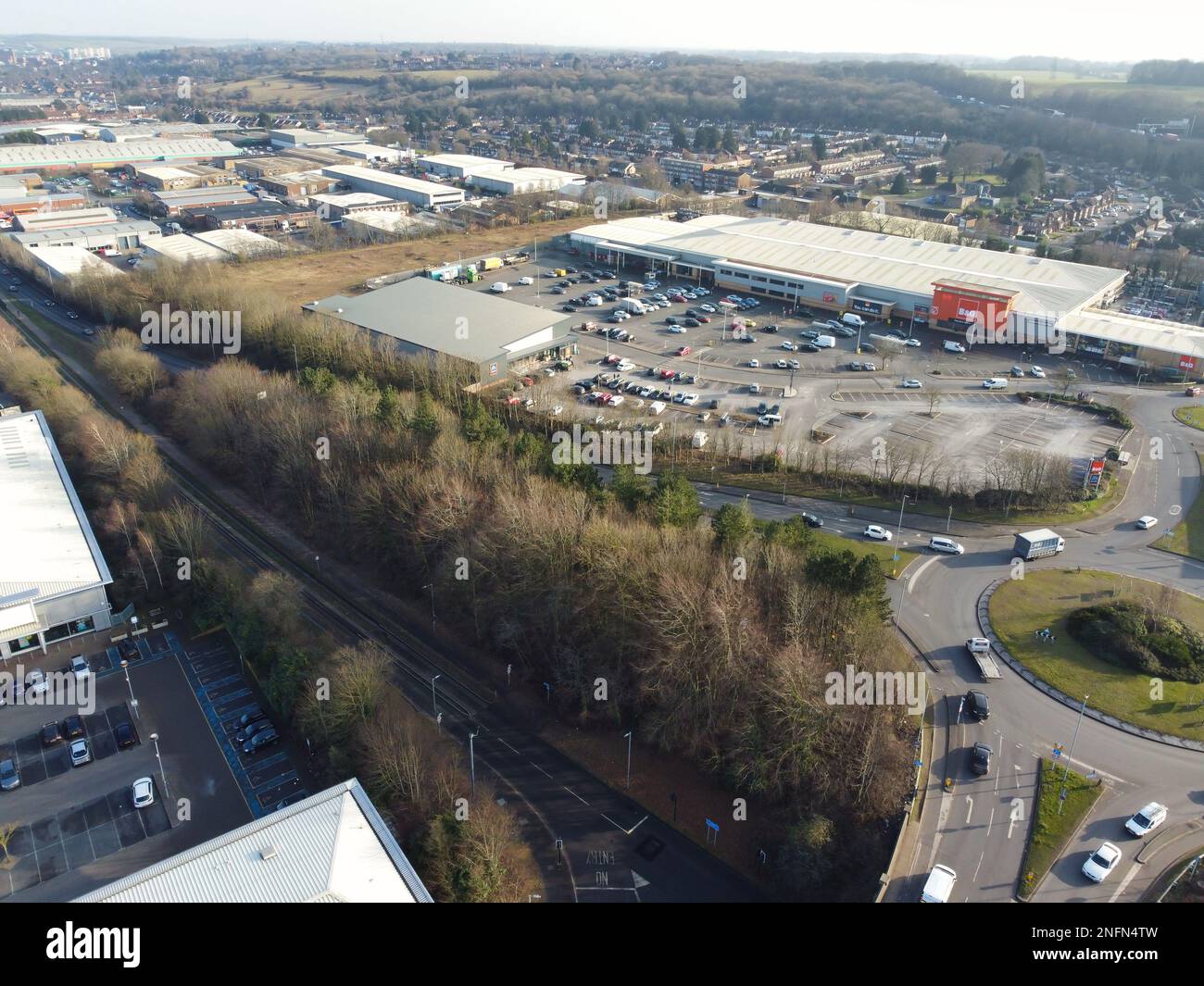 Modern retail park uk hi-res stock photography and images - Alamy