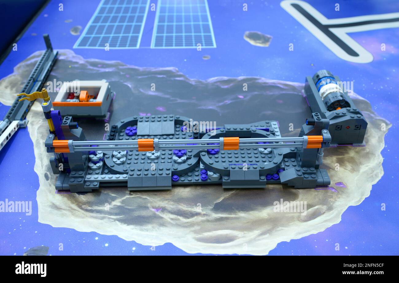 Assembling parts to make figures hi-res stock photography and images ...