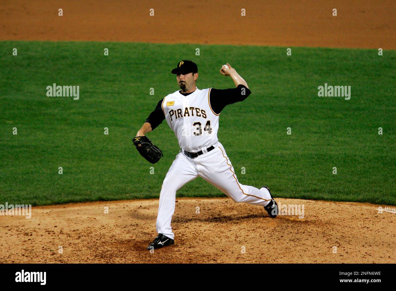 Pittsburgh Pirates pitcher John Grabow throws against the Arizona ...