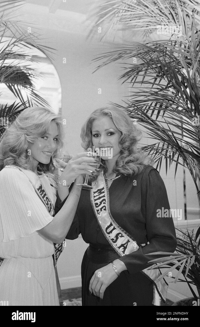 Shawn Weatherly, left, the first American to capture the Miss Universe ...