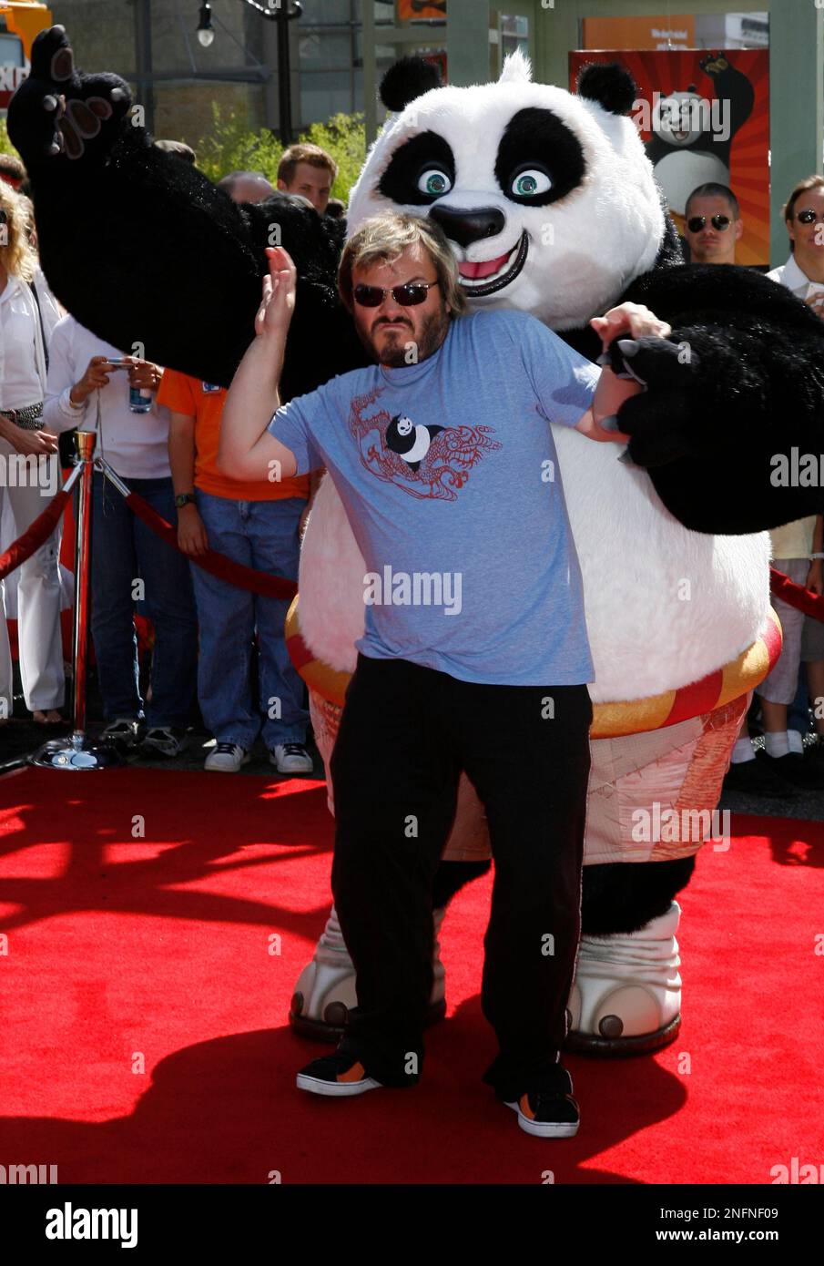 Actor Jack Black arrives at the "Kung Fu Panda" premiere in the ...