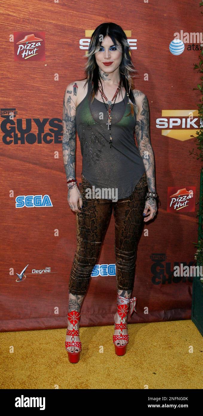 Tattoo artist Kat Von D arrives at the Spike TV "Guys Choice" award ...