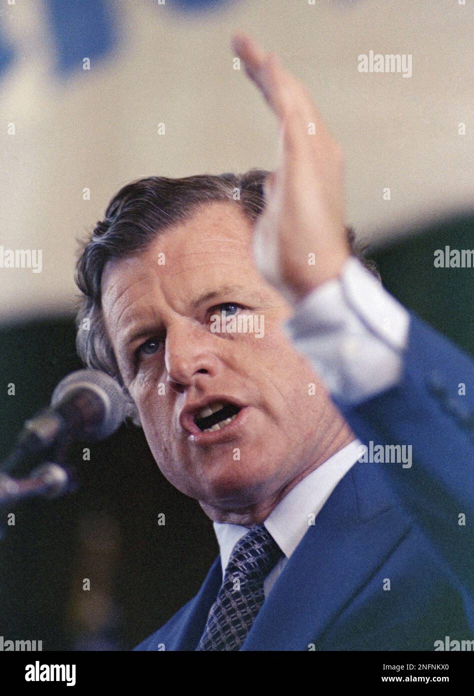 Sen. Edward Kennedy (D-Mass.) addressing senior citizens group in Miami ...