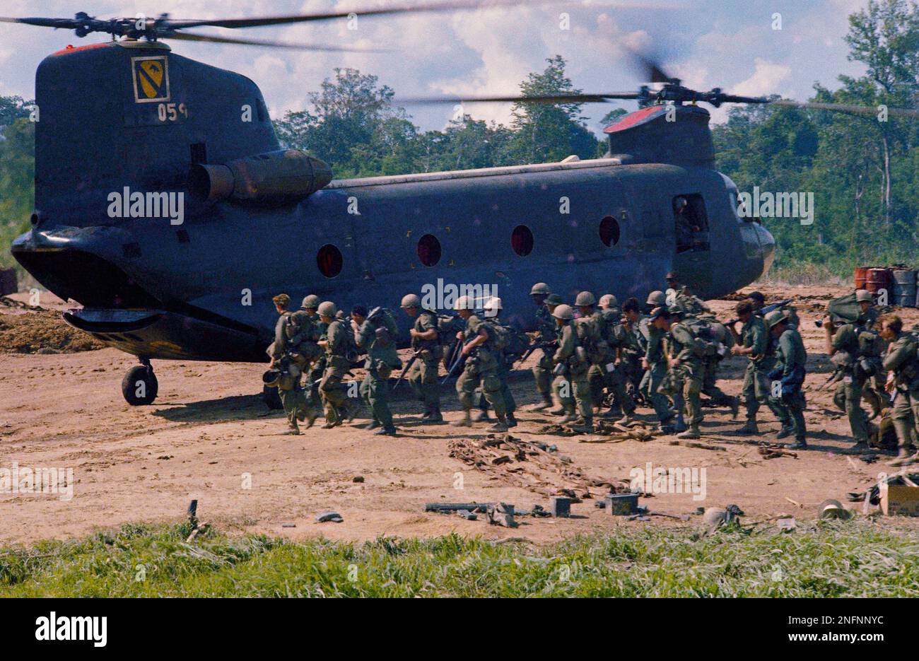 Members of Delta company, 5th Battalion, 12th Infantry of the 199th ...