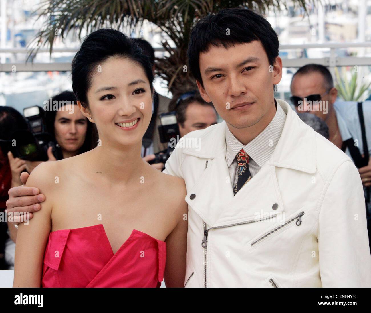 Actress Chen Chang and actor Lun-Mei Kwai of Taiwan pose at the photo ...