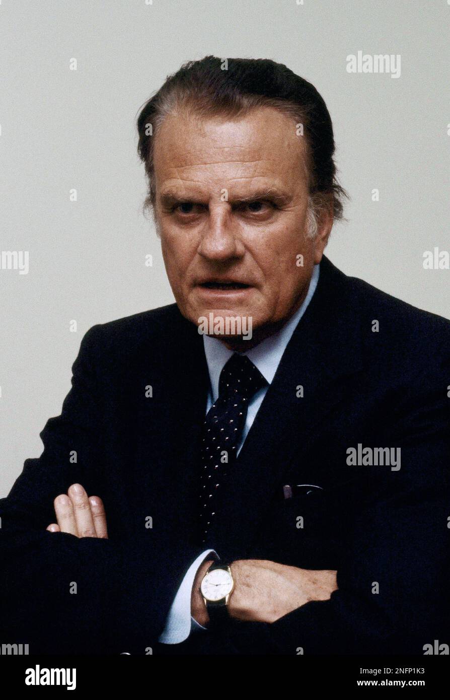 American evangelist Billy Graham shown during interview by AP writer ...